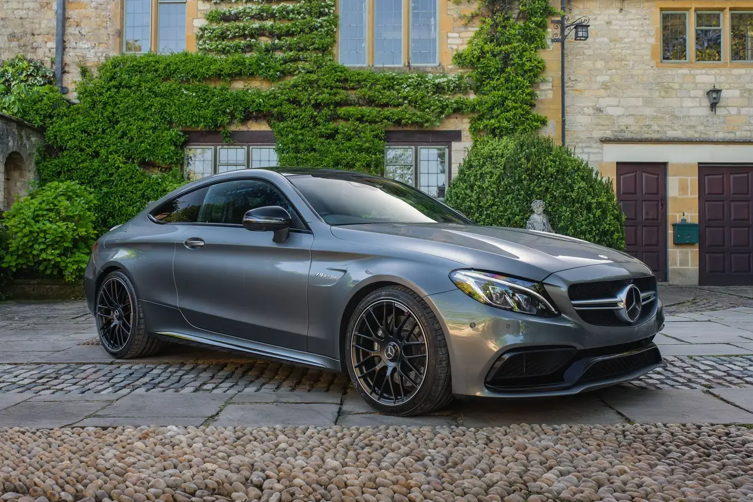 Mercedes-Benz Finance | PCP, HP & Lease | Charles & Dean